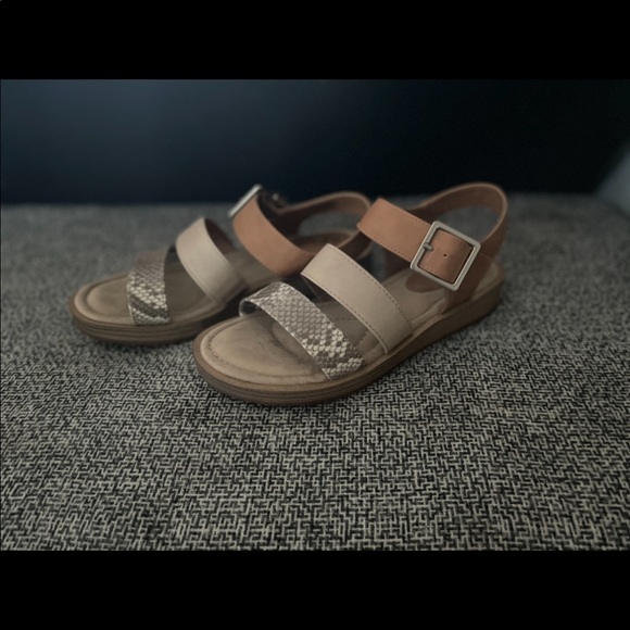 Eurosoft | Shoes | Eurosoft Strappy Sandal | Poshmark